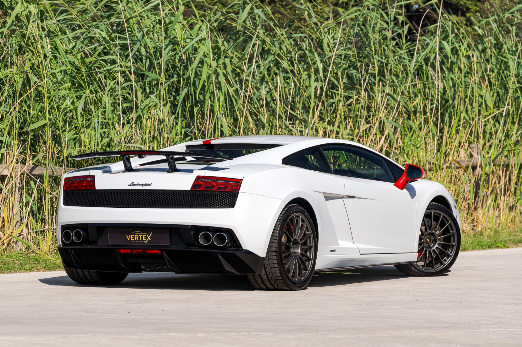 Lamborghini 560 Ps